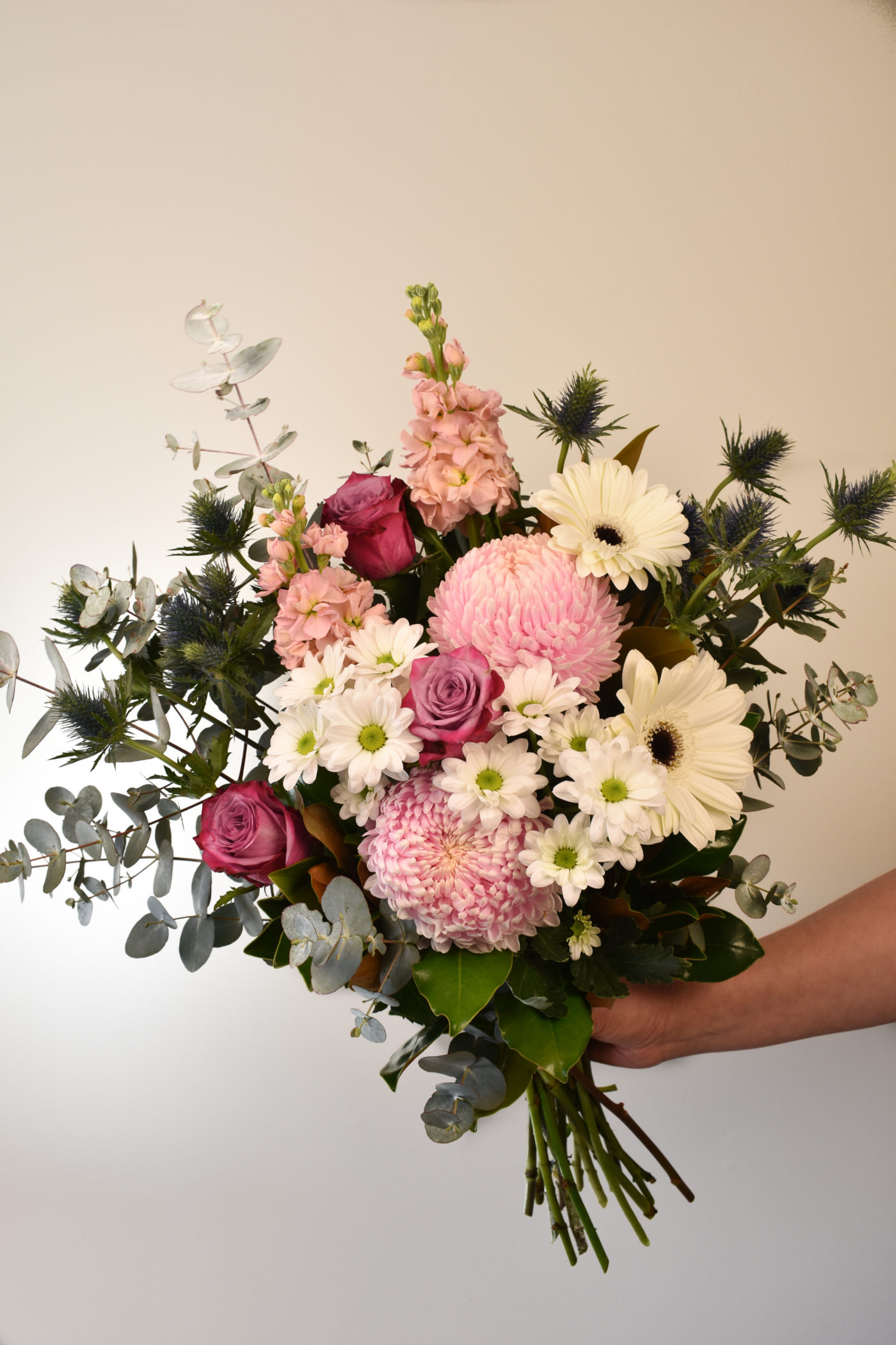 Brooke Flowers Online | Seasonal Bouquet Flowers | Bunch of Flowers ...